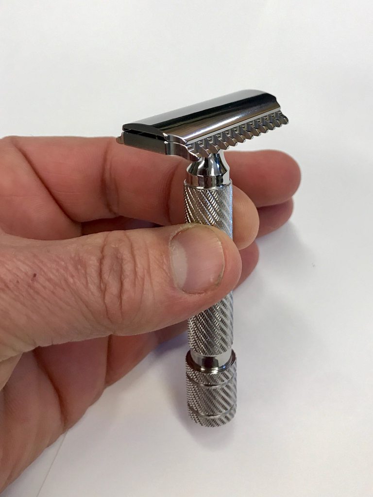 RazoRock Barber Pole Safety Razor Handle – BLADE SHAVING SHOP AUSTRALIA