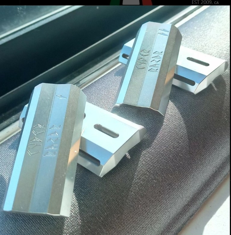 RazoRock Cyber Double Edge Aluminum Safety Razor – MEDIUM – BLADE ...